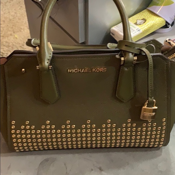 Michael Kors | Bags | Michael Kors Olive Purse | Poshmark